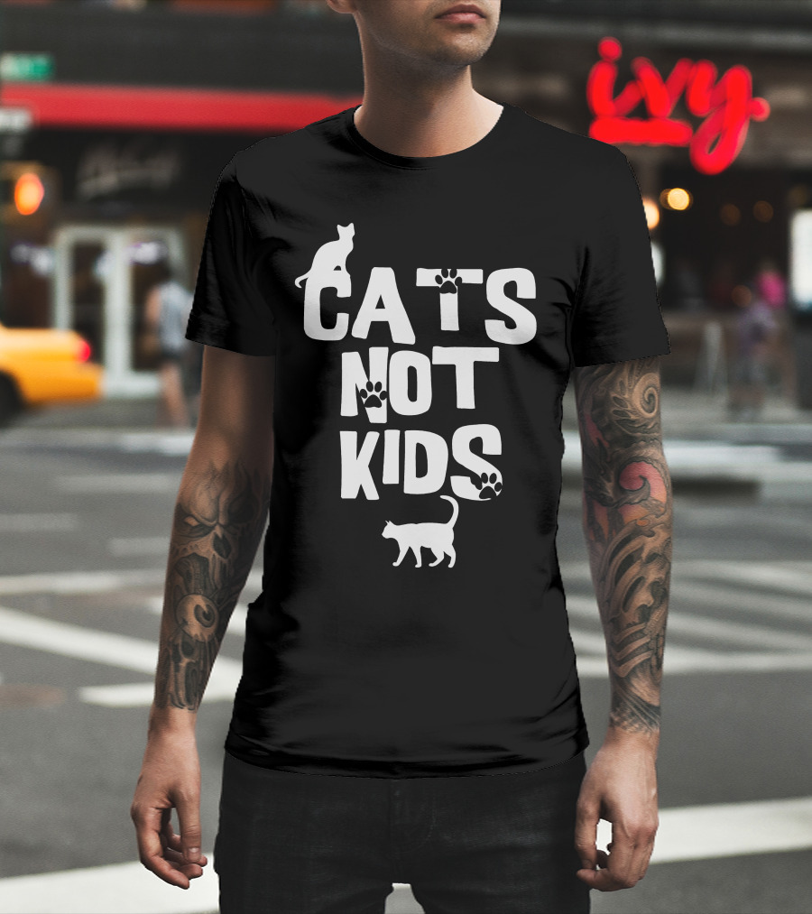 Cats Not Kids Paw Prints T-Shirt