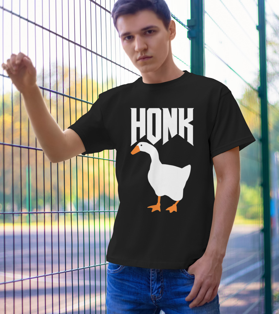 Honk Goose Funny Video Gamer Untitled Goose Game T-Shirt