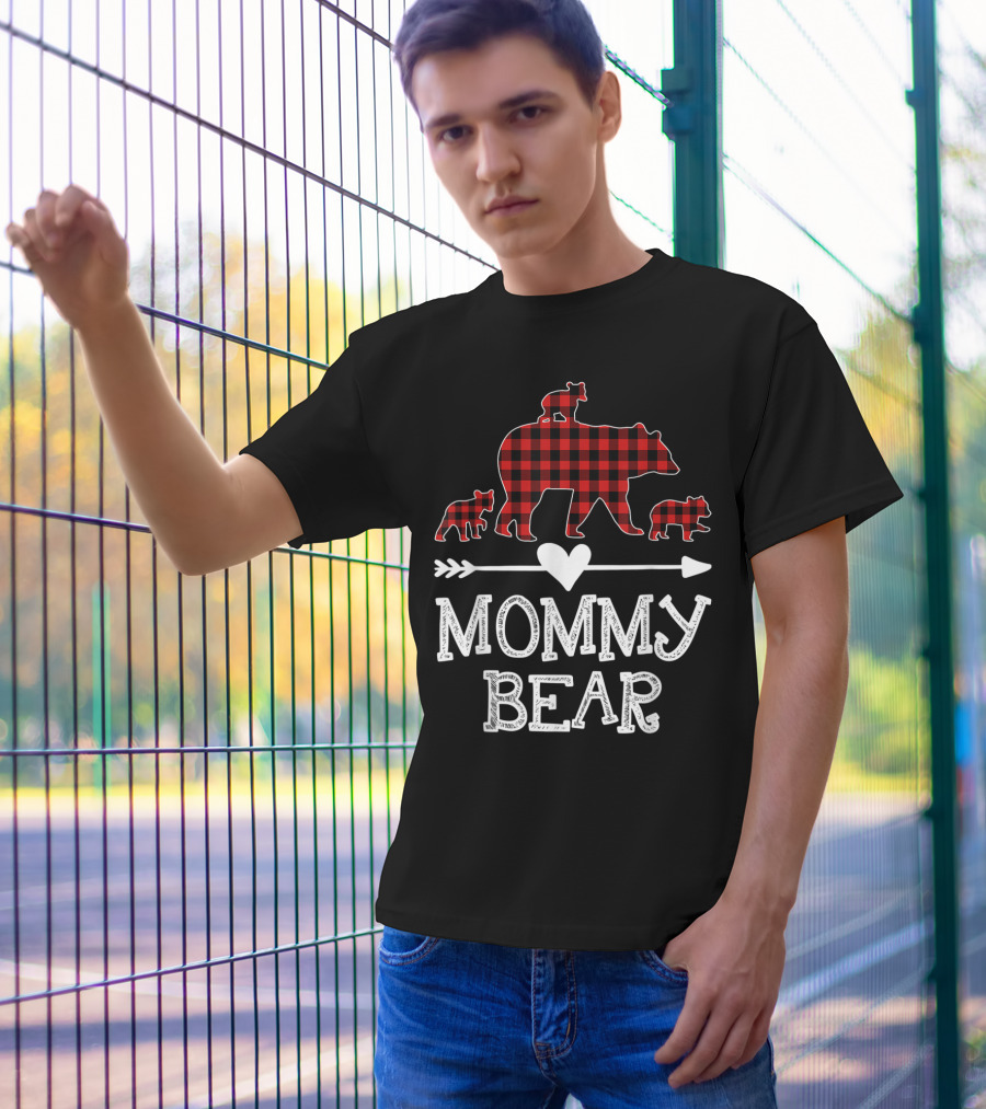 Mommy Bear Red Plaid Three Cubs Heart Arrow T-Shirt
