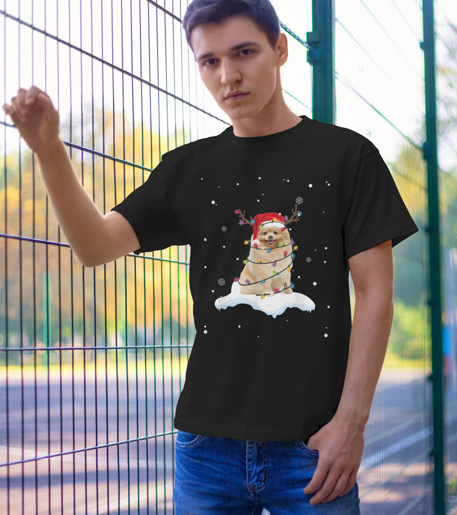 Pomeranian Santa Hat Wrapped In Christmas Lights With Reindeer Antlers And Snowflakes T-Shirt