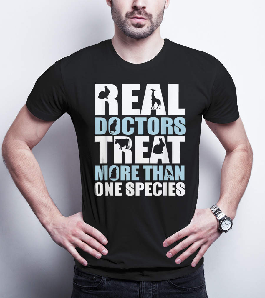 Real Doctors Treat More Than One Species Giraffe Cat Cow T-Shirt