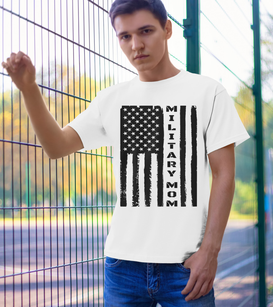 Military Mom American Flag Veteran's Pride T-Shirt