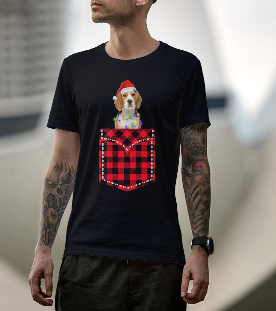 Funny Beagle Santa Hat Buffalo Plaid Xmas Lights In Pocket T-Shirt