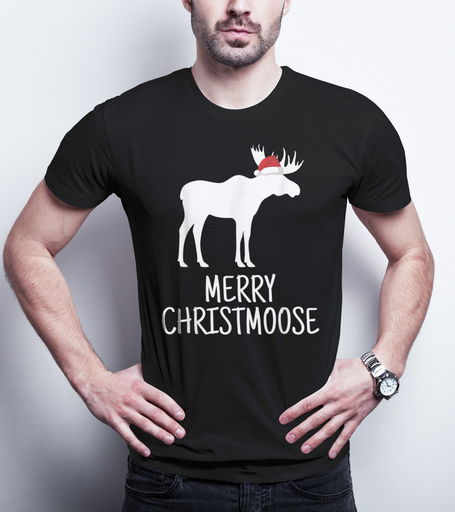 Merry Christmoose Funny Pun Animal Holiday Moose With Santa Hat T-Shirt