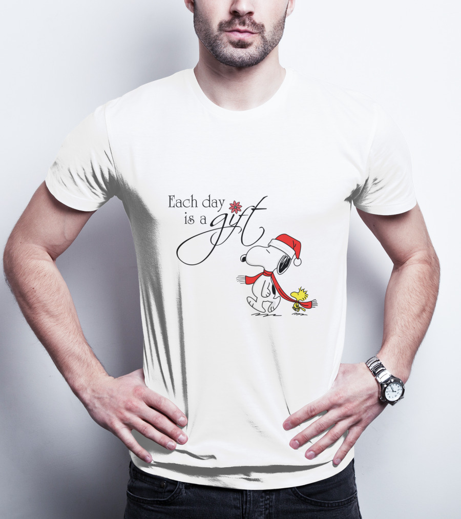 Each Day Is A Gift Snoopy Santa Hat Woodstock Peanuts Movie T-Shirt