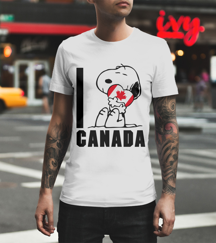 I Love Canada Snoopy Hugging Maple Leaf The Peanuts Movie T-Shirt