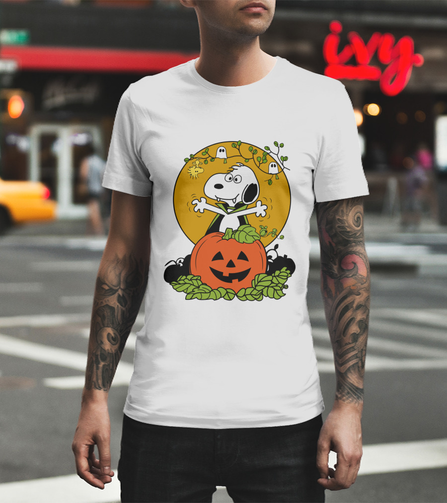 Pumpkin Halloween Snoopy Vampire Peanuts Movie Ghosts Jack-O'-Lantern T-Shirt