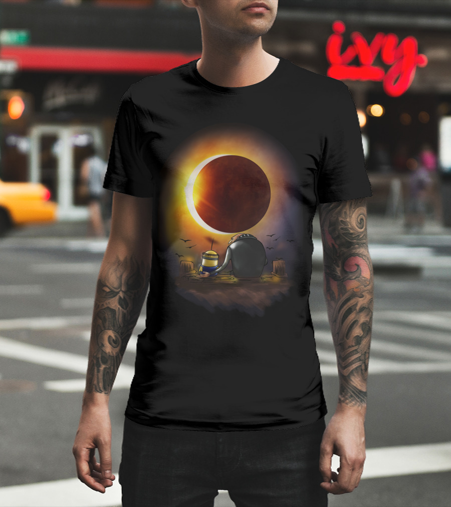 Gru And Kevin Watching Solar Eclipse Minions Despicable Me T-Shirt