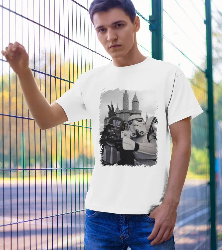 Selfie With Darth Vader And Stormtroopers At Disneyland Castle Star Wars T-Shirt