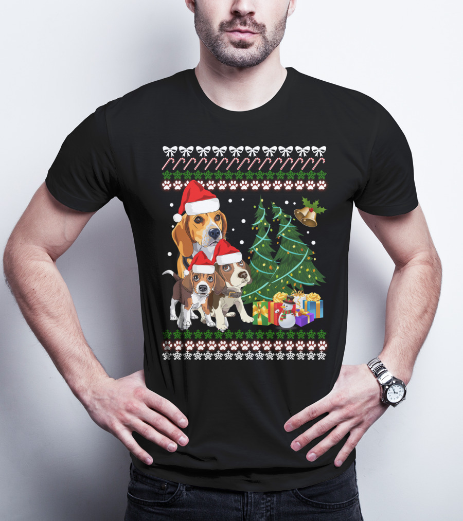 Santa Hat Beagles Christmas Tree And Gifts T-Shirt