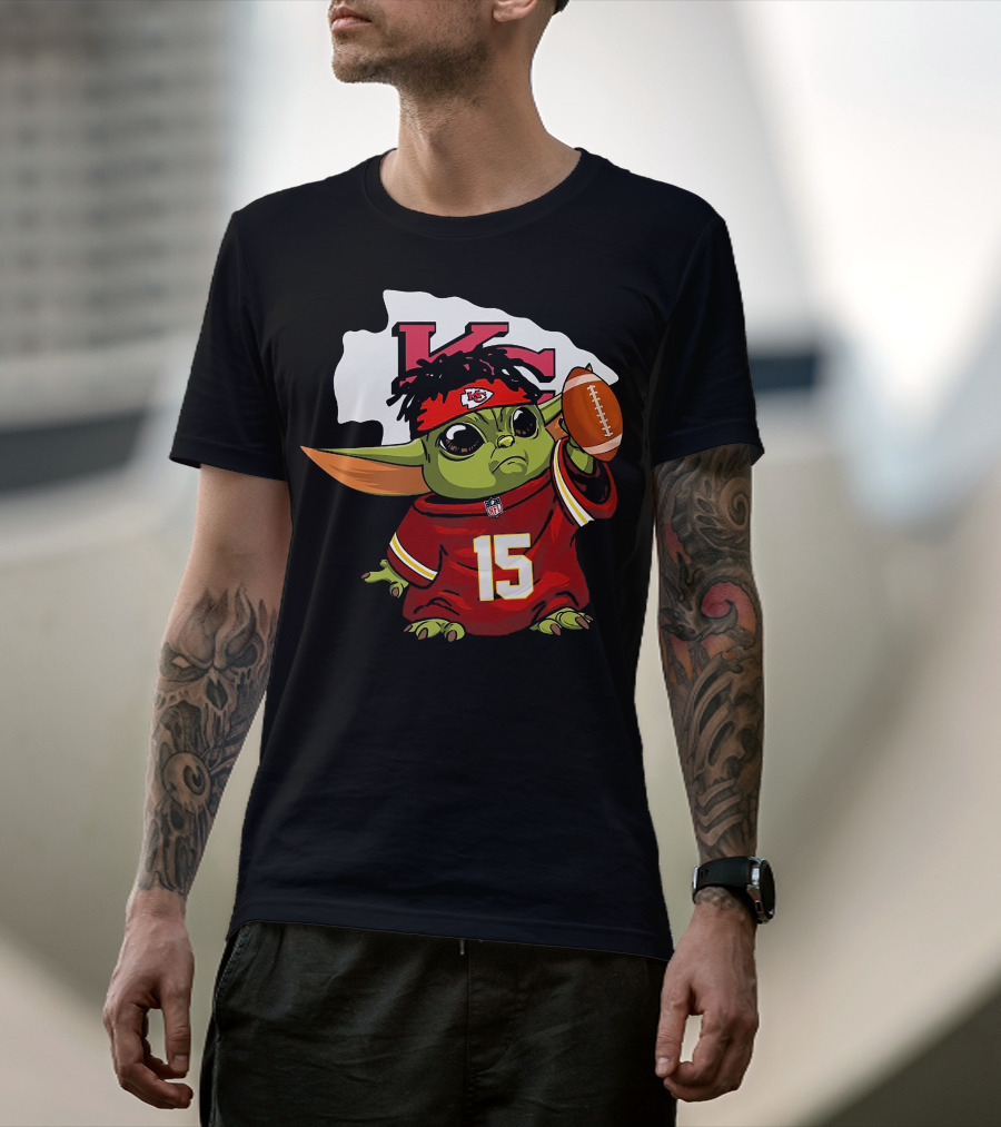 Baby Yoda Kansas City Chiefs Football Player Jersey 15 T-Shirt
