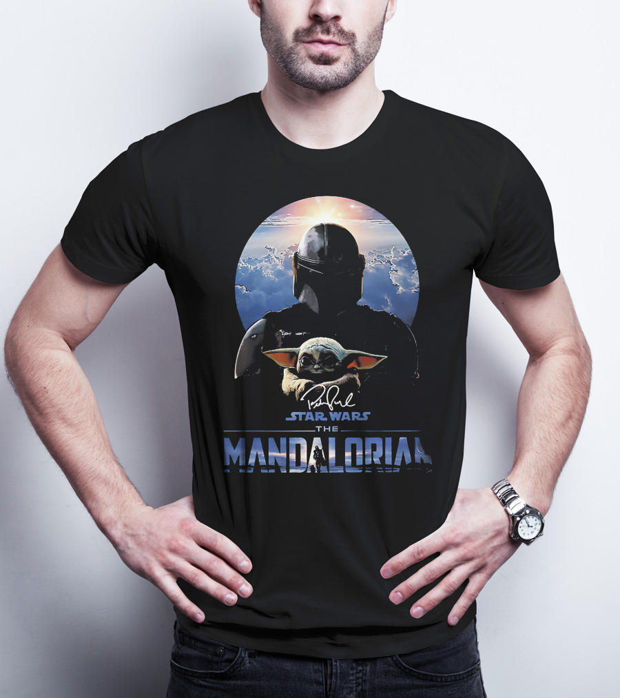 Star Wars The Mandalorian Mando And Grogu Signature Sky Background T-Shirt