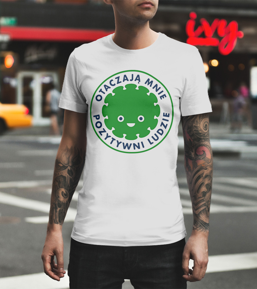 Otaczają Mnie Pozytywni Ludzie Green Smiley Puzzle Face T-Shirt