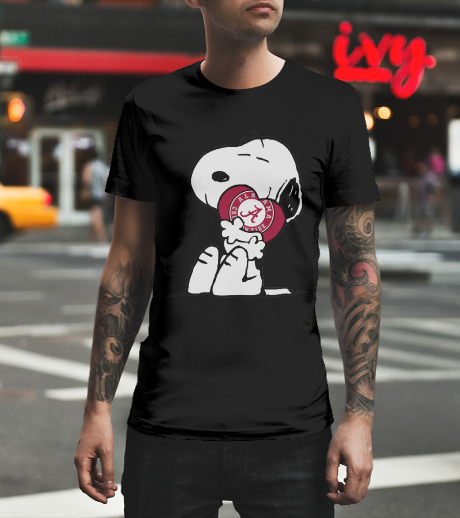 Alabama Crimson Tide Snoopy Hugging Heart T-Shirt