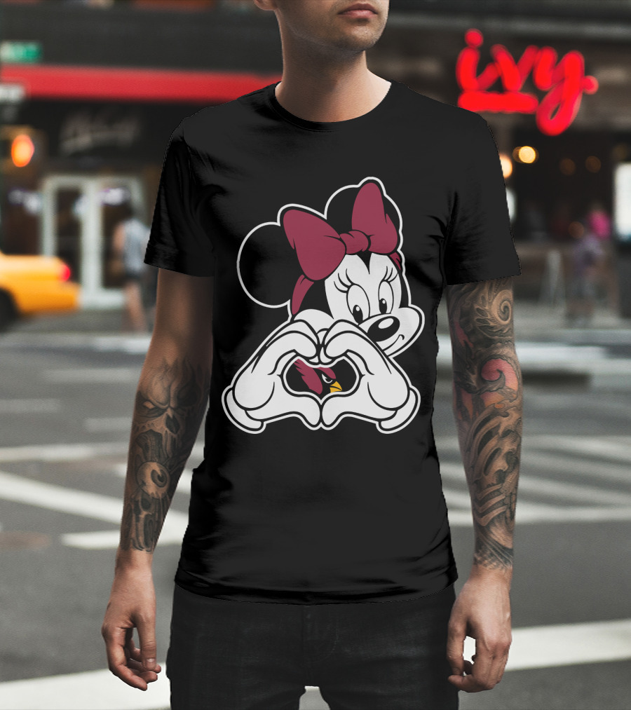 Cardinals Fans Love Minnie Mouse Hand Heart Bow T-Shirt