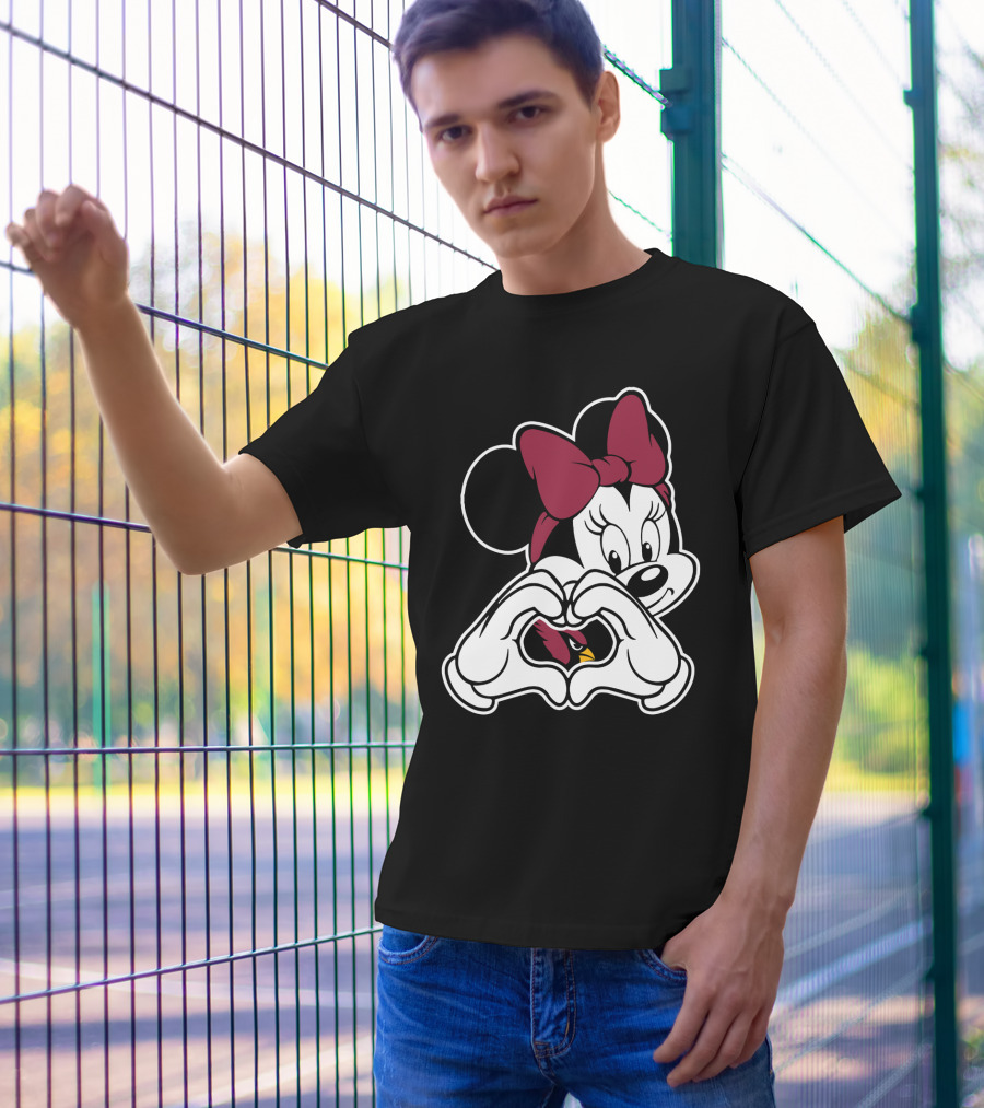 Cardinals Fans Love Minnie Mouse Hand Heart Bow T-Shirt