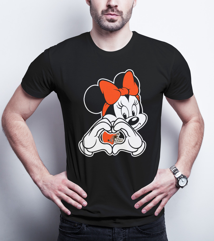 Cleveland Browns Minnie Mouse Heart Hands Football Helmet T-Shirt