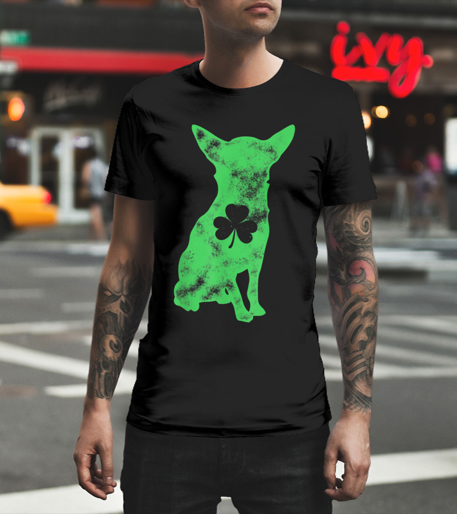 Chihuahua Shamrock Dog Lover St Patricks Day Men T-Shirt