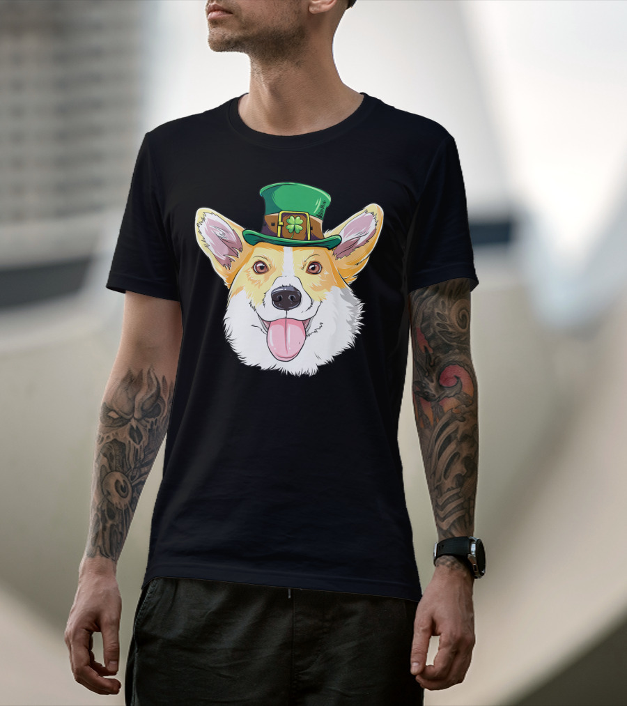 Lucky Corgi With Leprechaun Hat And Shamrock Charm T-Shirt