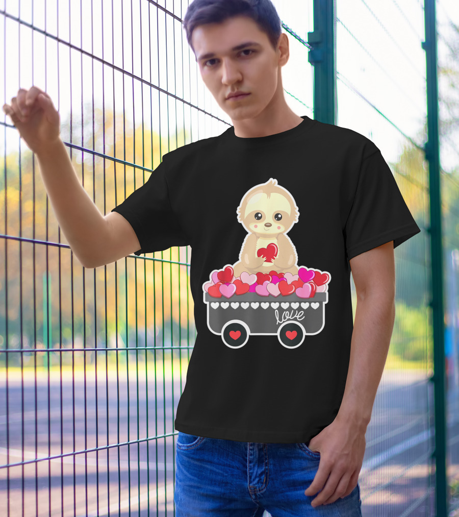 Cute Sloth Love Valentine Hearts In Cart T-Shirt