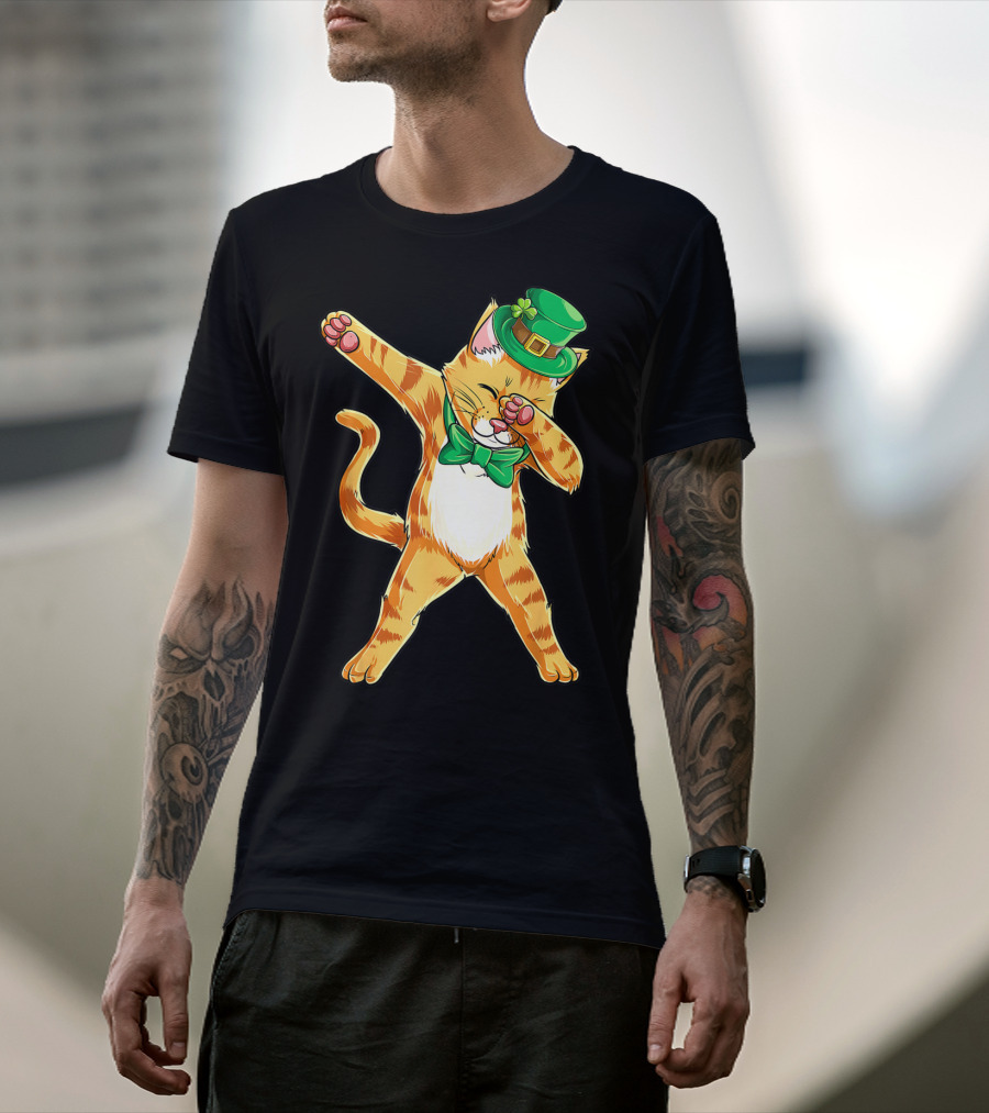 Dabbing Cat St Patricks Day Green Bow Tie Leprechaun Hat T-Shirt