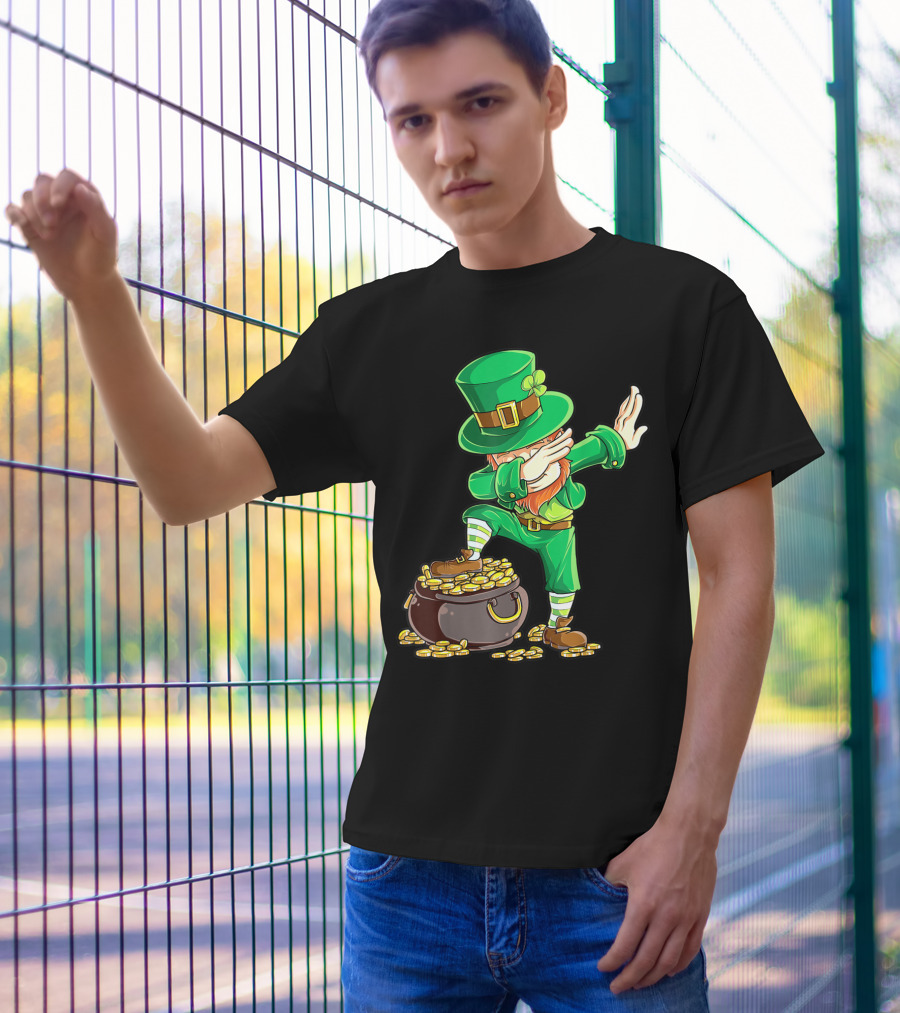Dabbing Leprechaun Pot Of Gold St Patricks Day T-Shirt