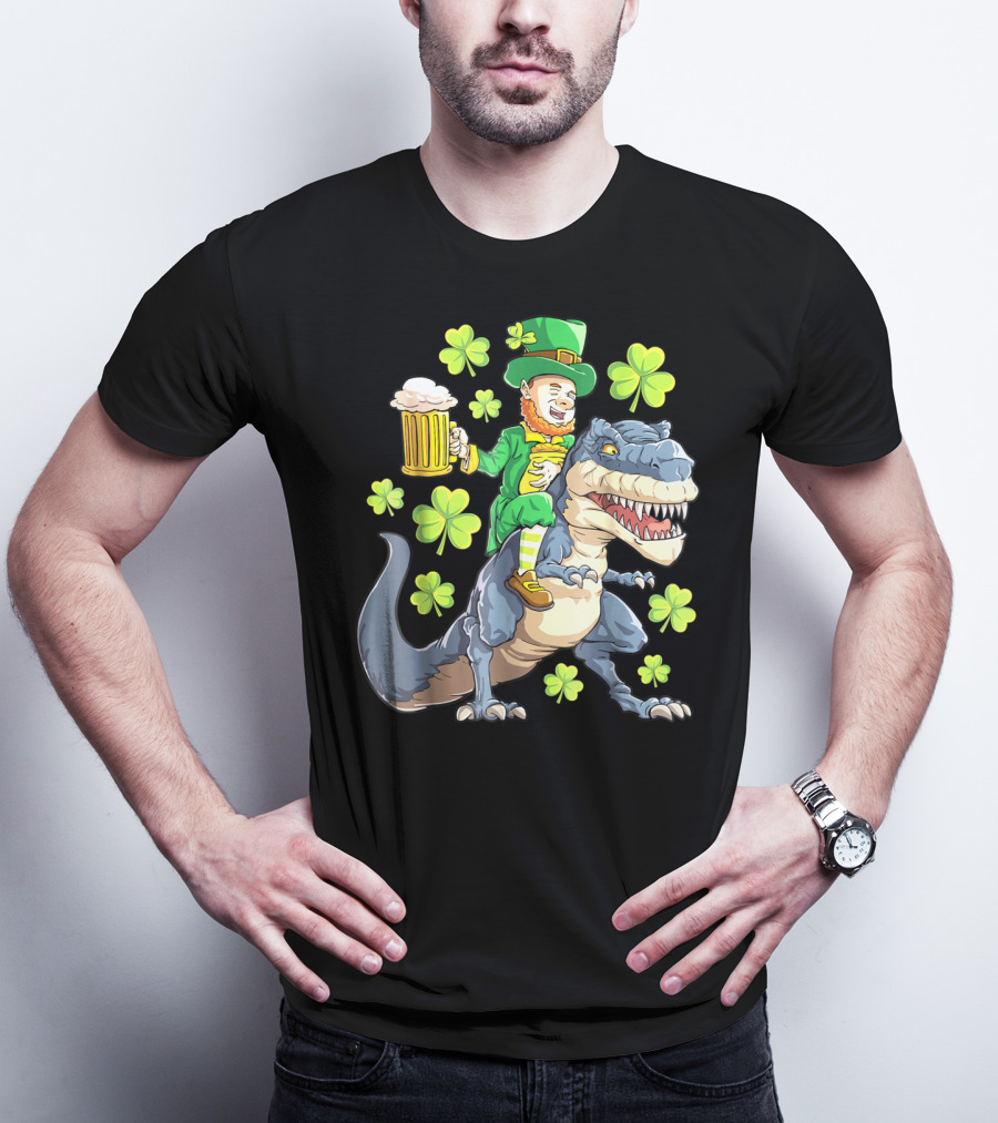 St Patricks Day Leprechaun Riding Dinosaur With Shamrocks And Beer T-Shirt