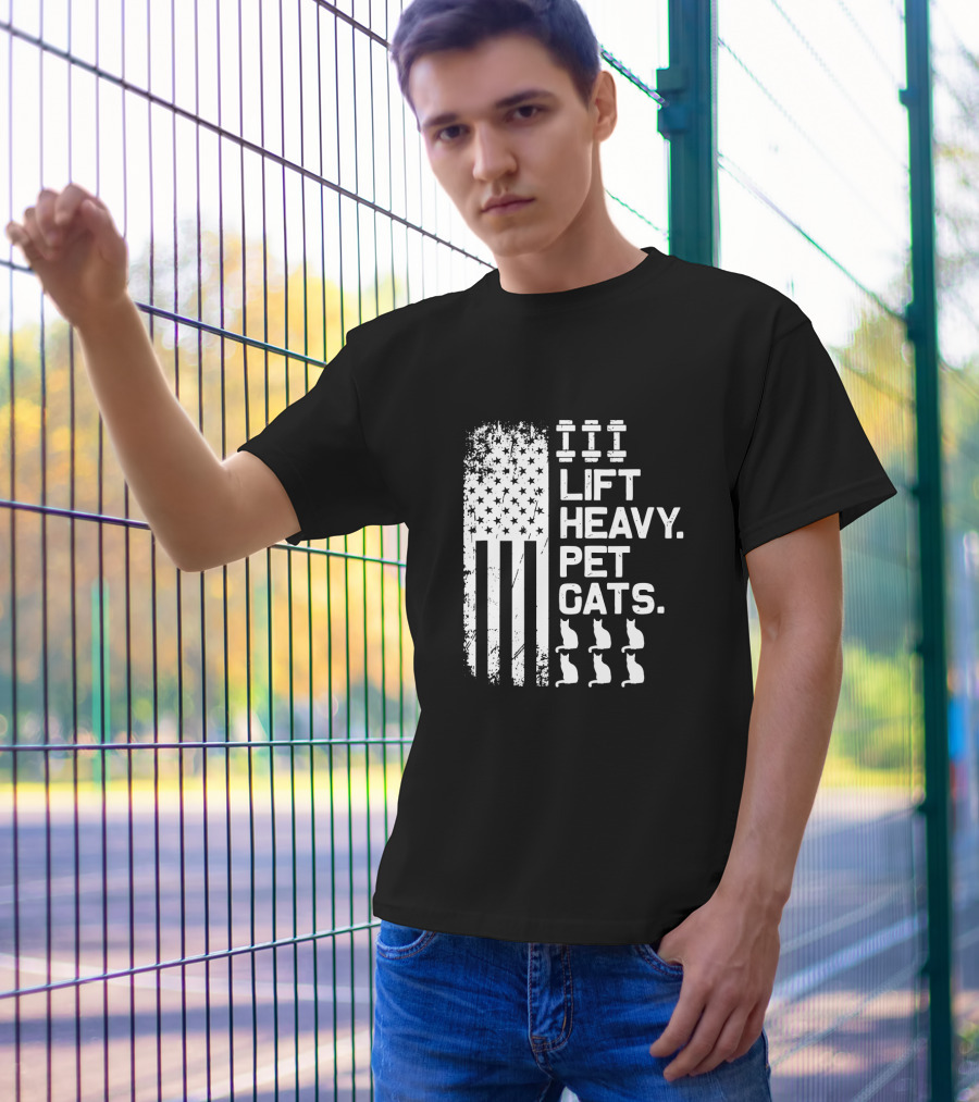 Lift Heavy Pet Cats American Flag Weights Cats T-Shirt