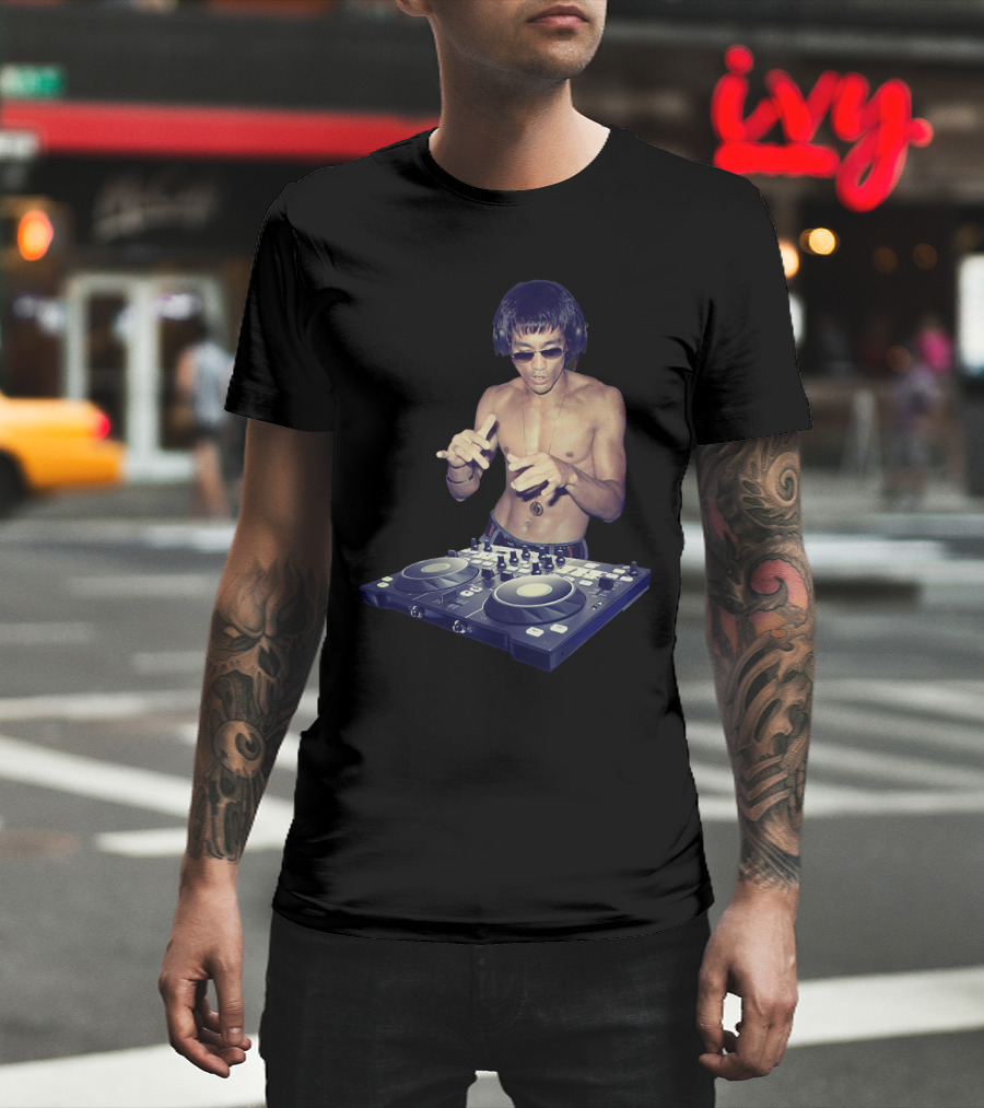 Bruce Lee DJ Mixing Martial Arts Humor Gym MMA Training T-Shirt