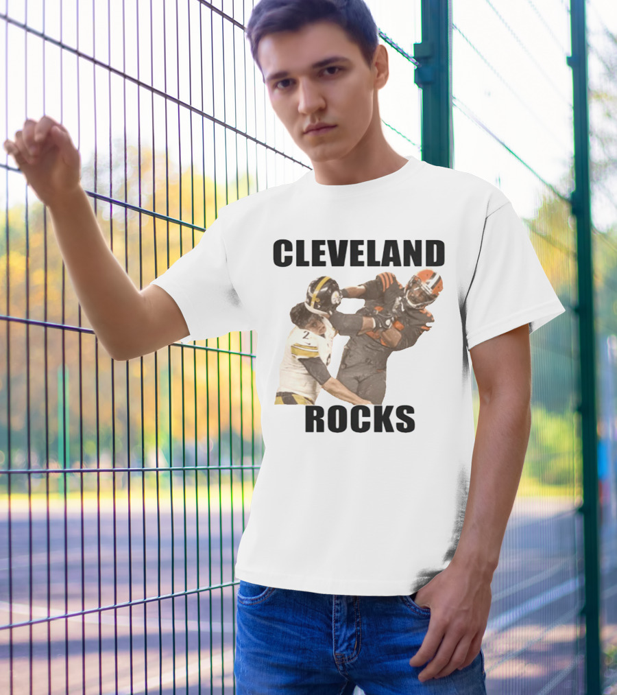 Cleveland Rocks Rudolph Started It Football Rivalry Clash T-Shirt