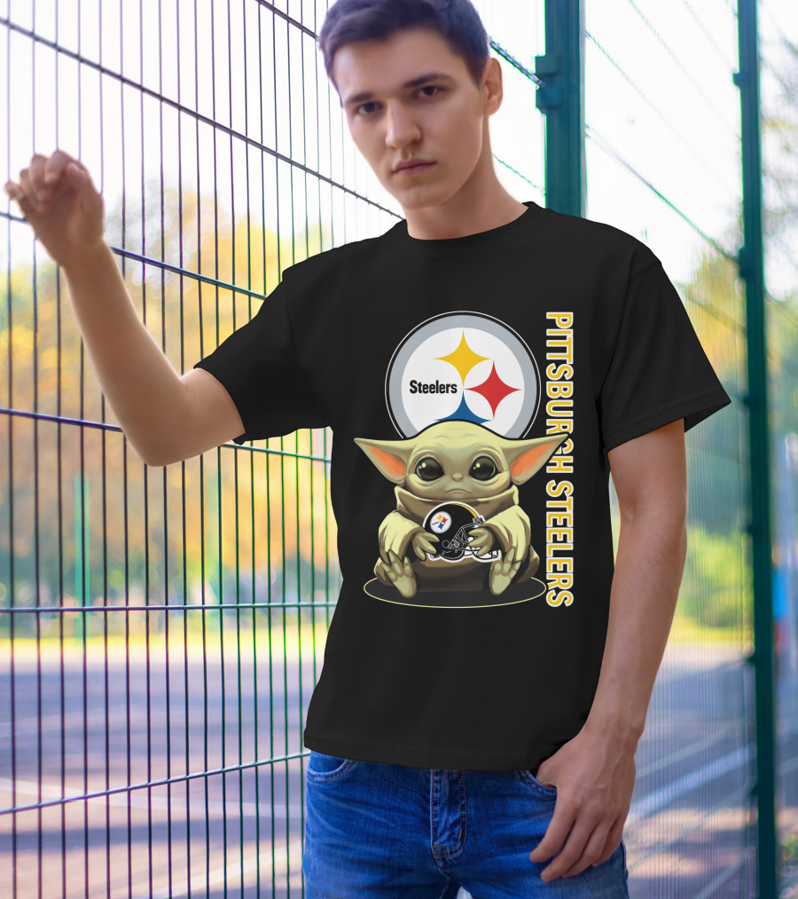 Pittsburgh Steelers Baby Yoda With Helmet T-Shirt