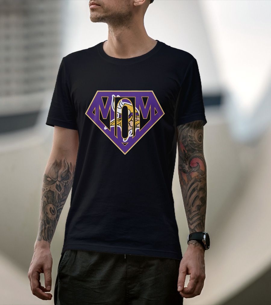 Super Mom Vikings Logo Icon M Design Purple Gold Text Combo T-Shirt