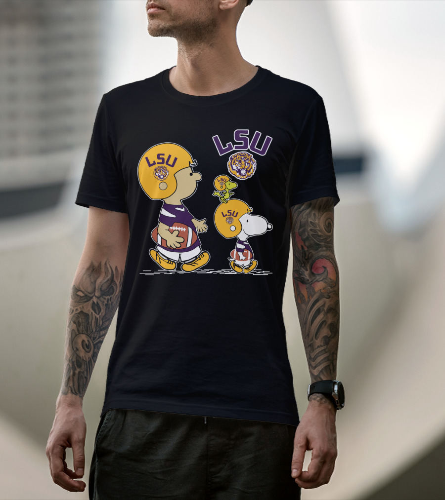 LSU Tigers Peanuts Characters Football Helmets T-Shirt