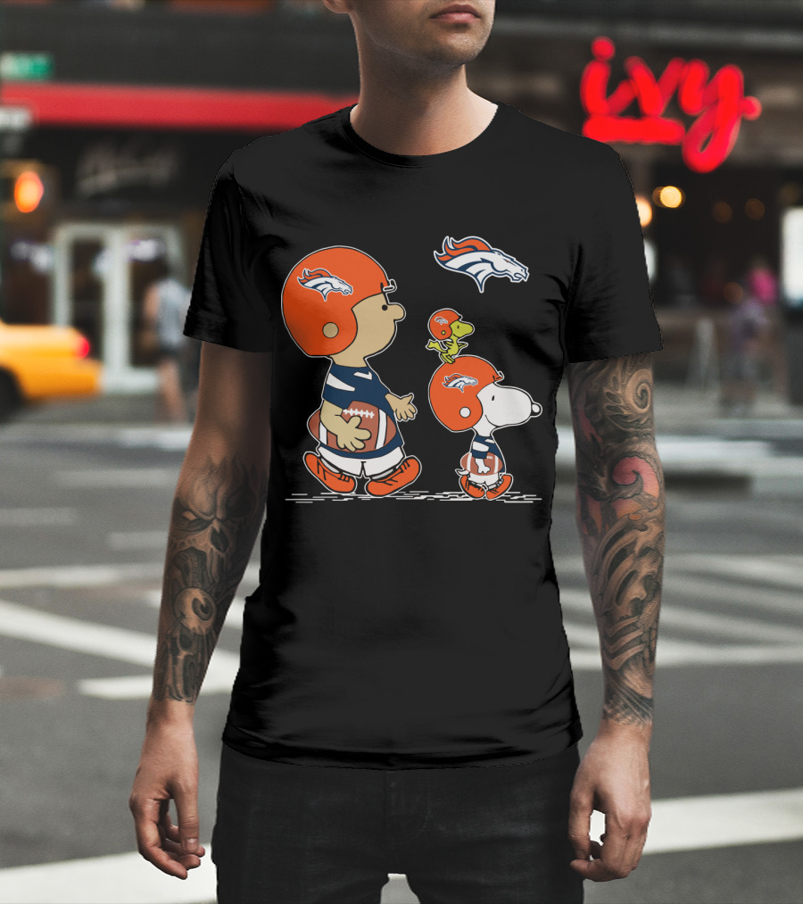 Denver Broncos Peanuts Characters Football Team T-Shirt