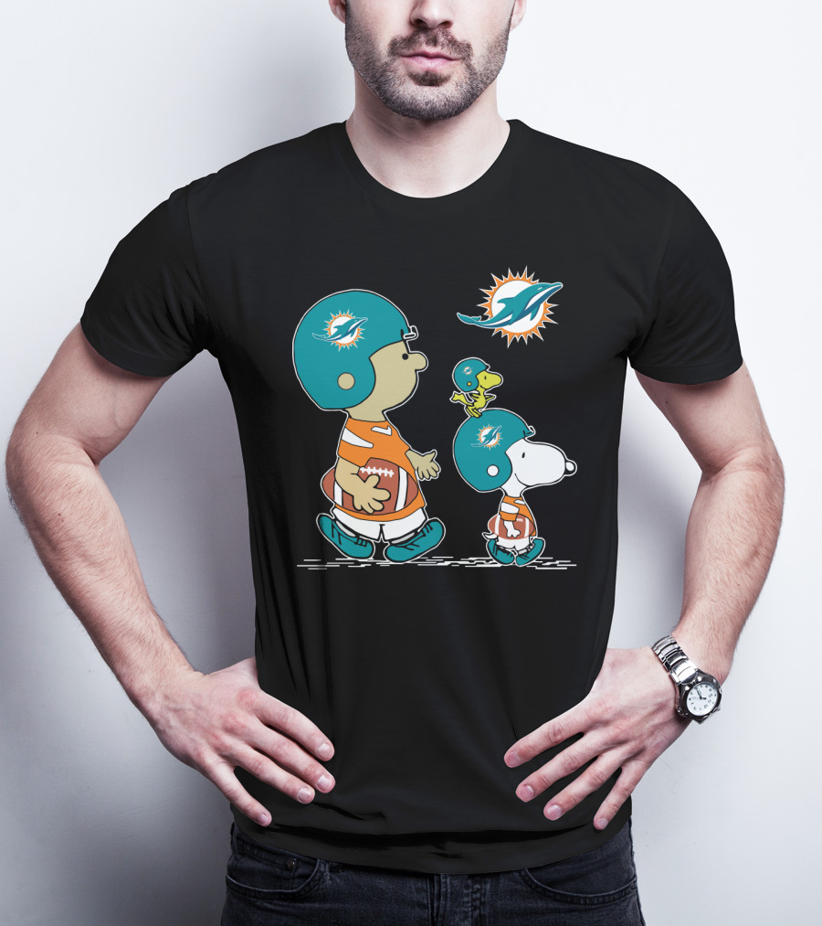 Miami Dolphins Snoopy And Woodstock Football Adventure T-Shirt