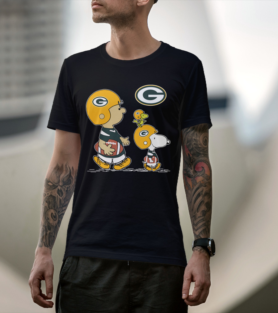 Packers Snoopy Charlie Brown Woodstock Football Helmets T-Shirt