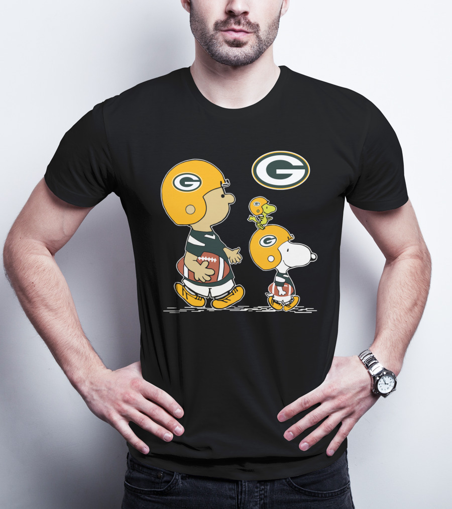 Packers Snoopy Charlie Brown Woodstock Football Helmets T-Shirt