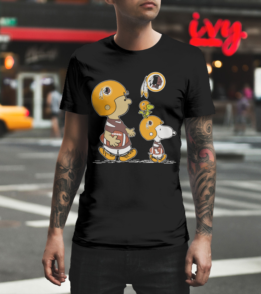 Redskins Snoopy And Woodstock Football Helmets T-Shirt
