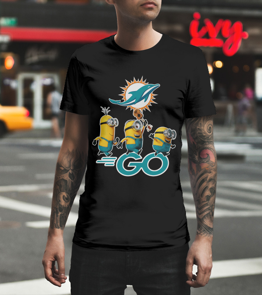 Minions Go Miami Dolphins Football Fun T-Shirt