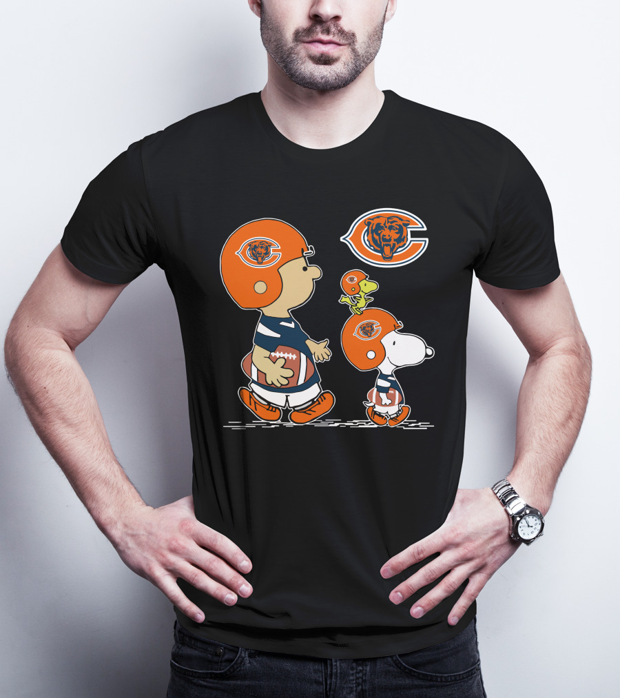Chicago Bears Snoopy Football Peanuts Characters T-Shirt