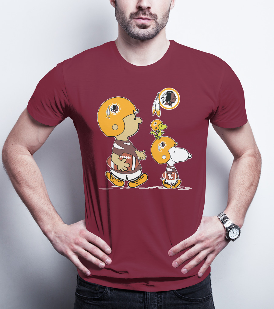 Redskins Snoopy Football Team Helmet Charlie Brown Woodstock T-Shirt