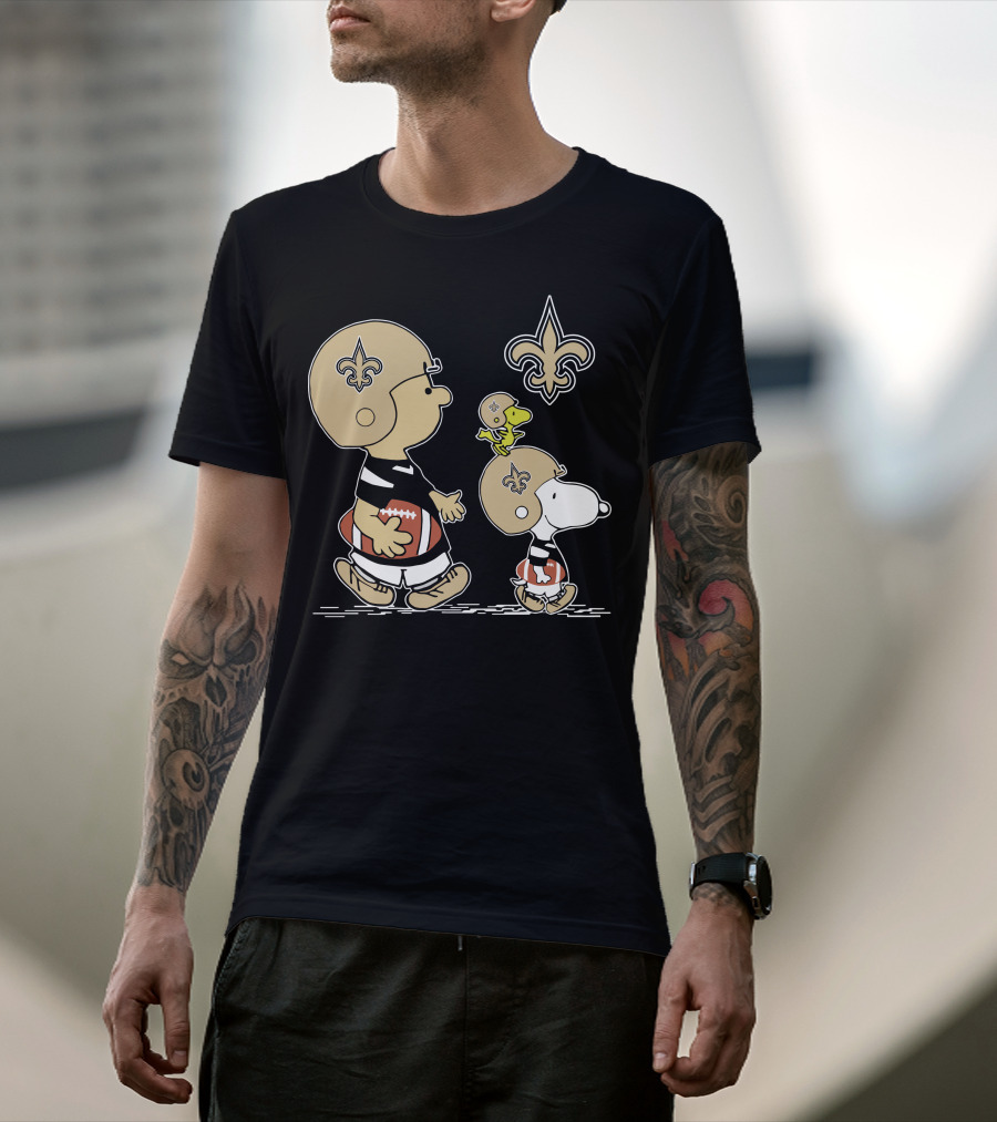 Saints Snoopy Peanuts Football Charlie Brown Woodstock Fleur-de-Lis T-Shirt