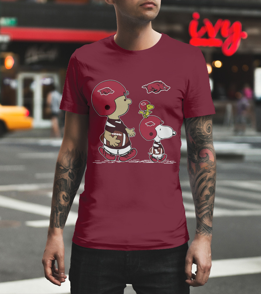 Arkansas Razorbacks Snoopy Football Peanuts Characters With Helmets T-Shirt