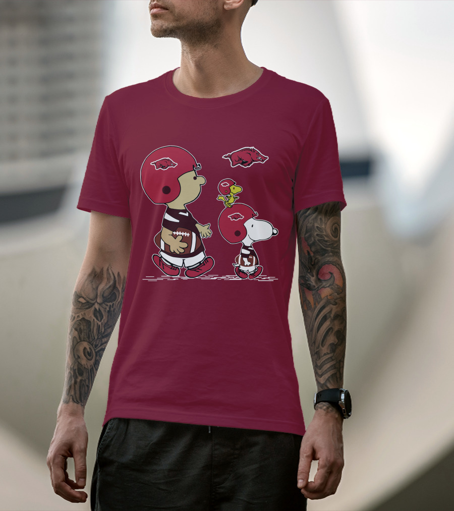 Arkansas Razorbacks Snoopy Football Peanuts Characters With Helmets T-Shirt