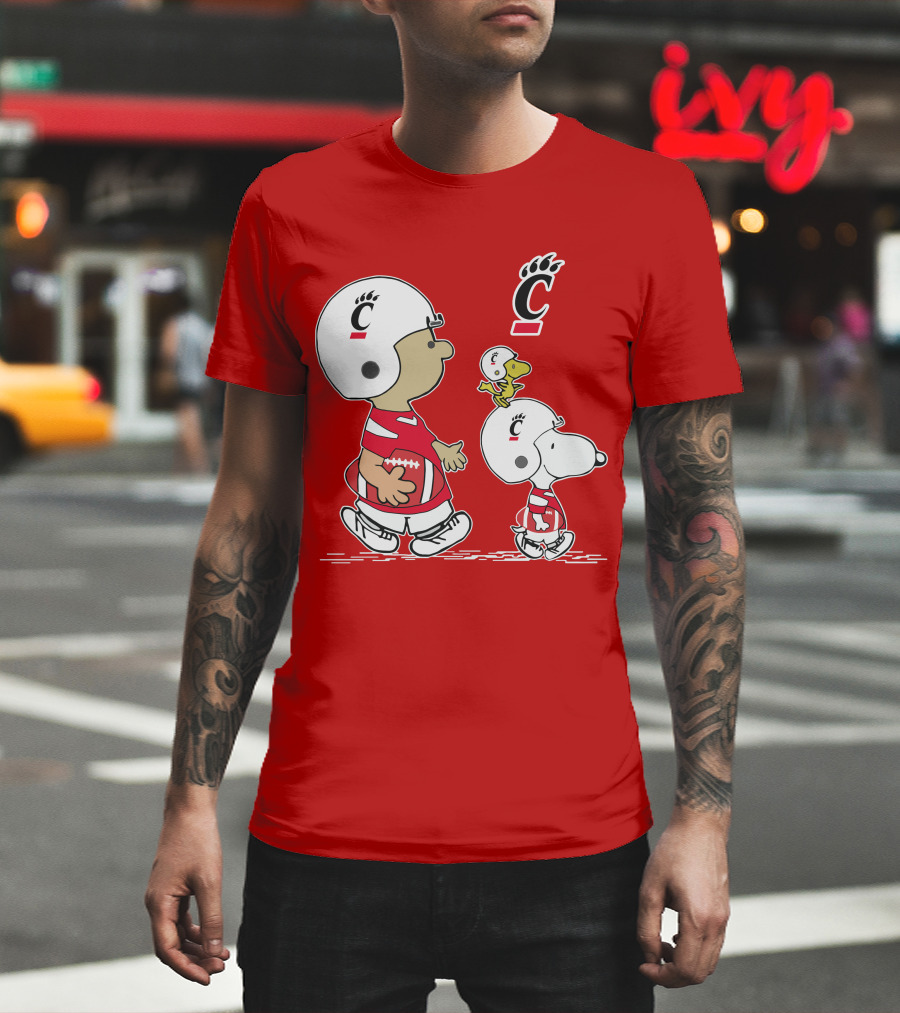 Cincinnati Bearcats Football Snoopy And Woodstock Game Day T-Shirt