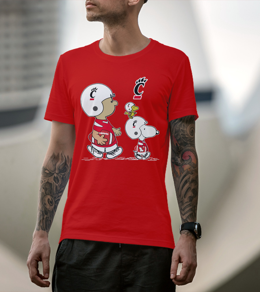 Cincinnati Bearcats Football Snoopy And Woodstock Game Day T-Shirt