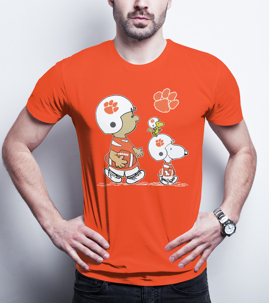 Clemson Tigers Snoopy Football Helmets And Paw Print Charlie Brown Woodstock T-Shirt