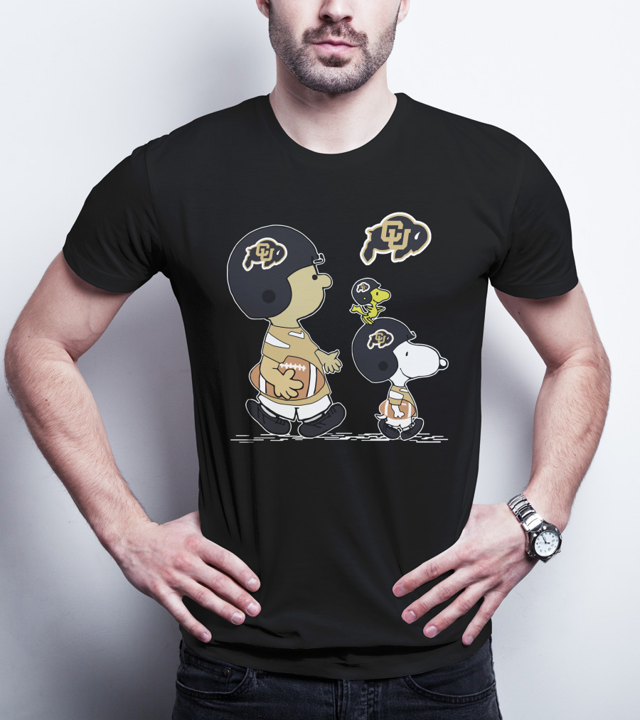 Colorado Buffaloes Peanuts Snoopy Football Team T-Shirt