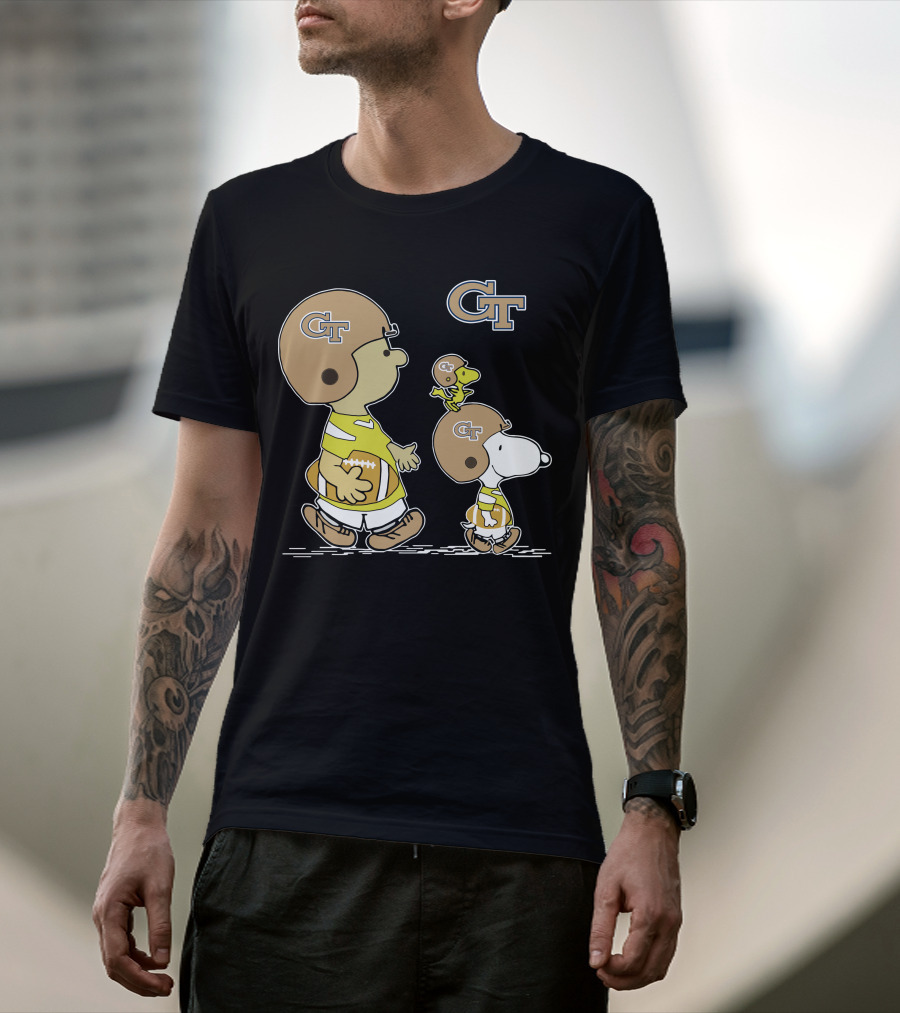 Georgia Tech Yellow Jackets Snoopy And Woodstock Football Players T-Shirt