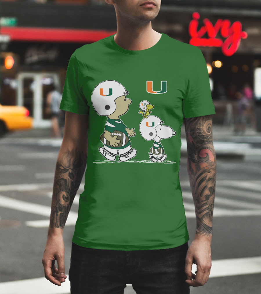 Miami Hurricanes Snoopy And Woodstock Football Helmets Peanuts Comic T-Shirt
